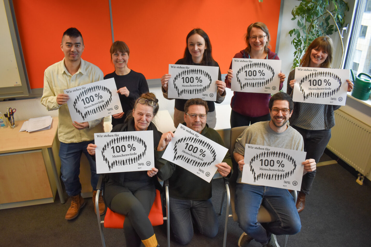 Tafel-Aktive stehen für 100 % Menschenwürde - Blog | Tafel Deutschland