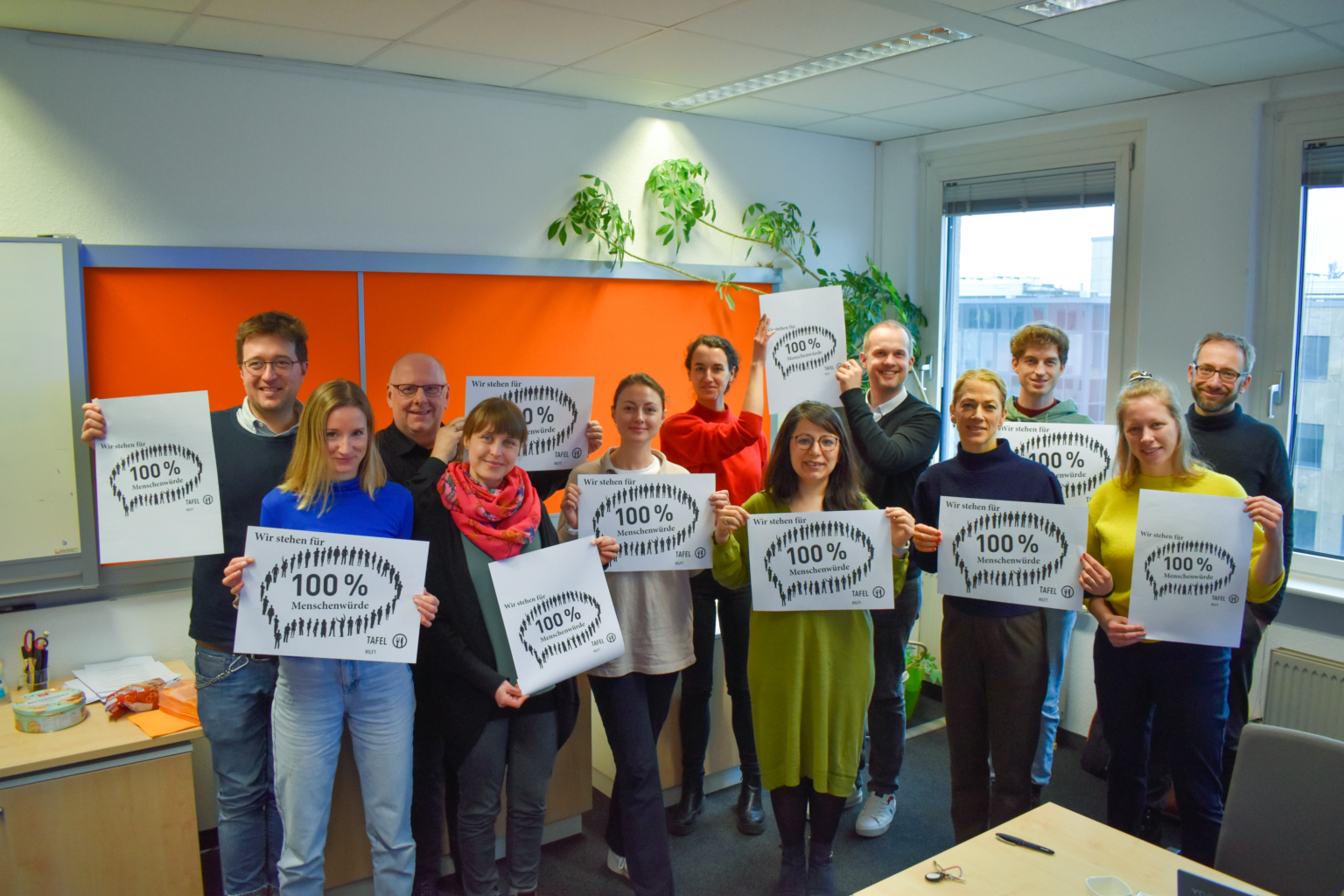 Tafel-Aktive stehen für 100 % Menschenwürde - Blog | Tafel Deutschland